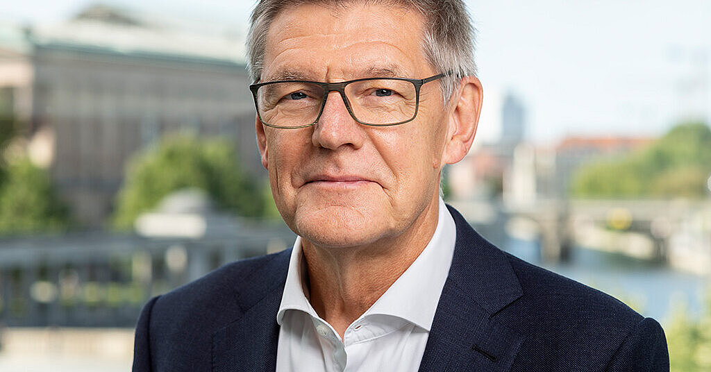 Dr. Utz Tillmann